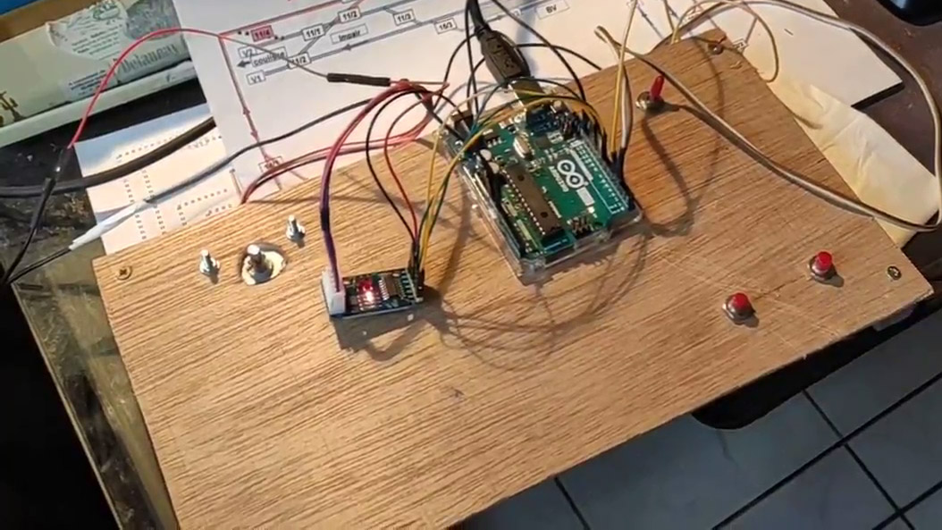 Modéliser ses projets électroniques avec Tinkercad® | SMCF 2020