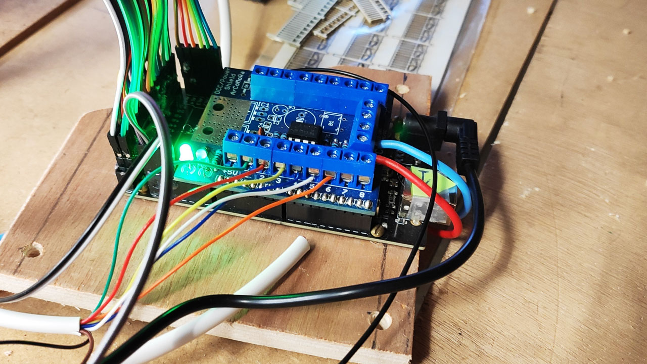 Rocrail : Configurer un signal lumineux multi-aspects | SMCF
